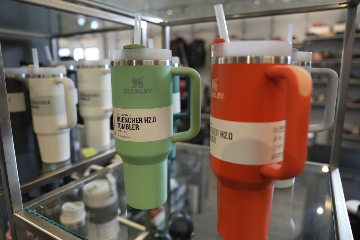 Stanley faces lawsuit by Nevada woman over lead in products - Las Vegas ...