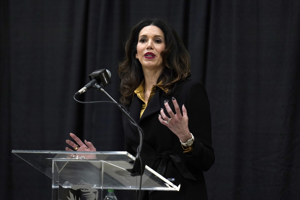 Arizona hires Desireé Reed-Francois as athletic director to navigate ...