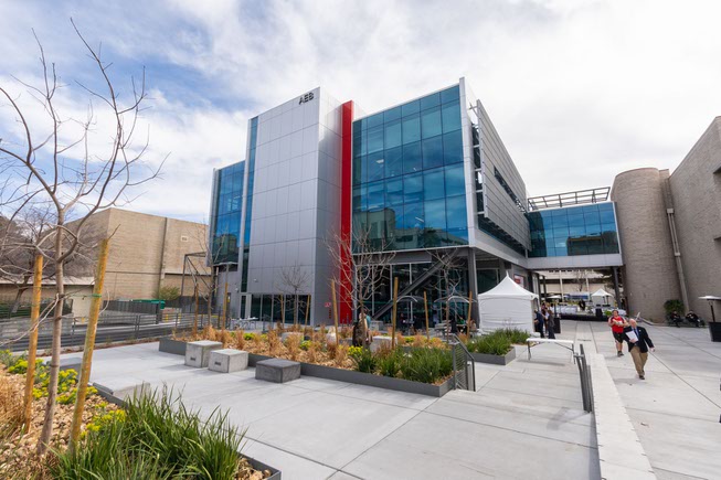 Photograph : UNLV AEB - Las Vegas Sun News