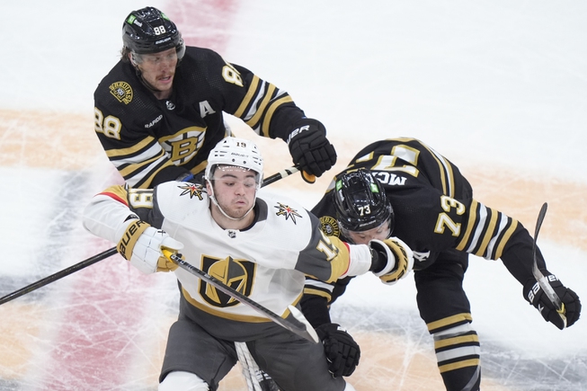 Photograph : golden knights bruins - Las Vegas Sun News