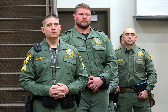 Photograph : Metro Police News Conference at JETI - Las Vegas Sun News