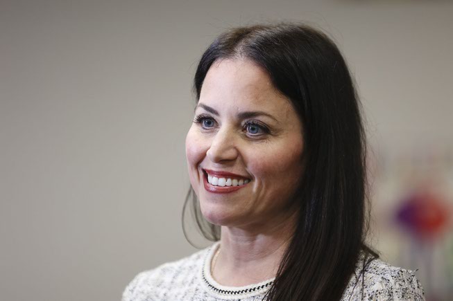 Photograph : Teacher Scholarships - Las Vegas Sun News