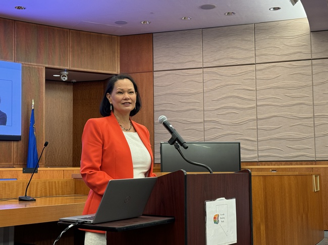 Reading Week Conference connects educators with new resources - Las ...