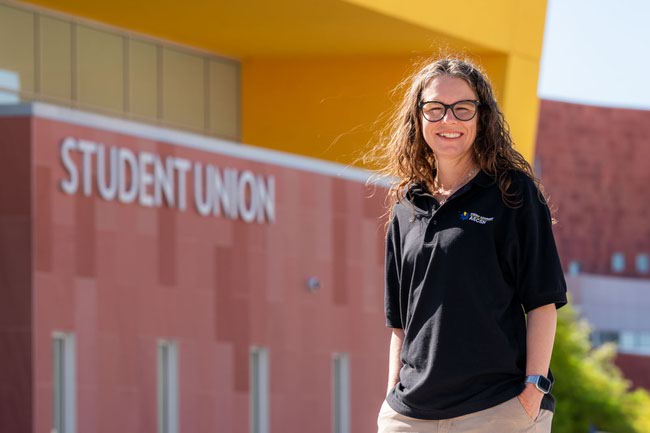 Photograph : Rebecca Taylor CSN Regent Scholar CSN - Las Vegas Sun News