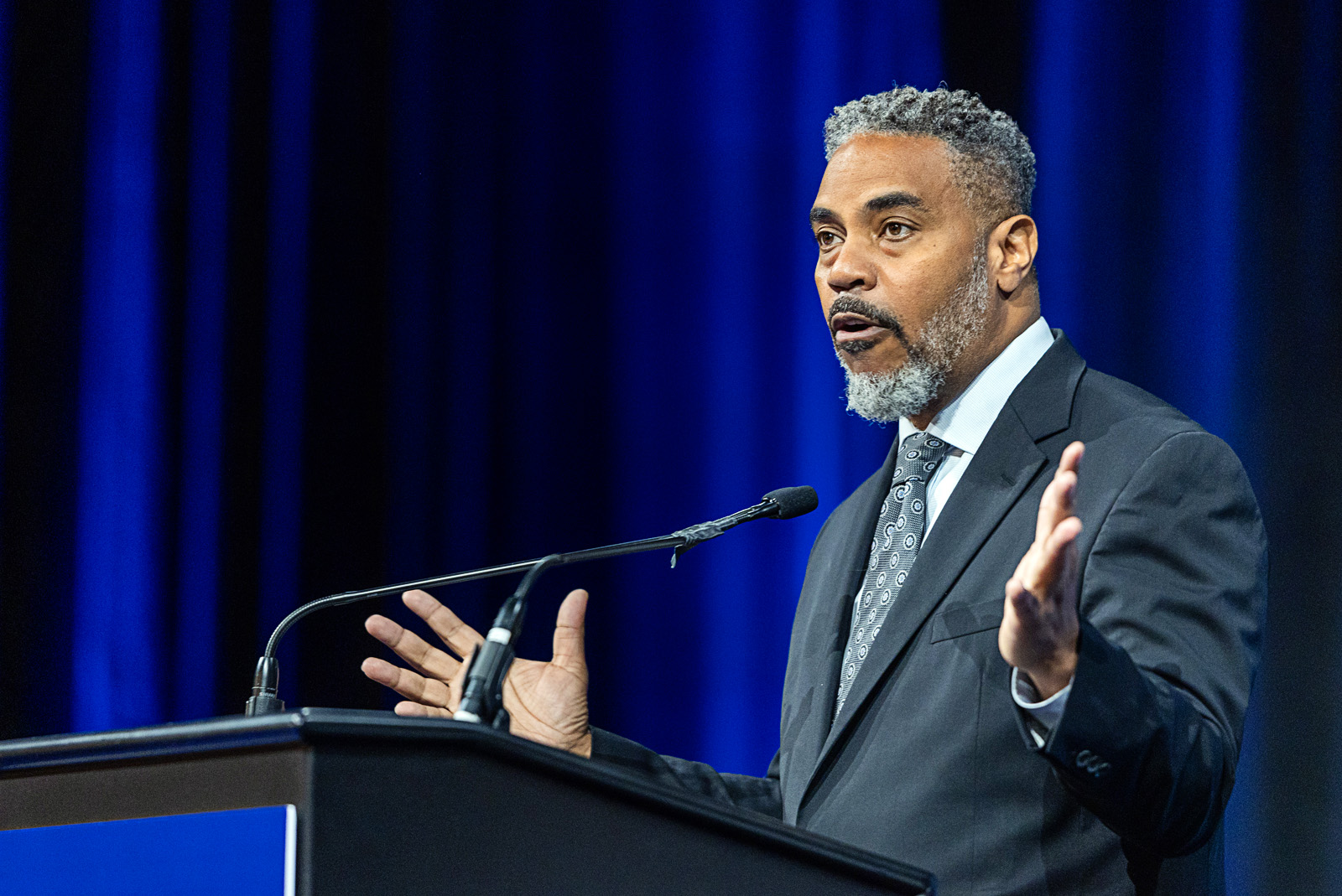 Early Harris-Walz rallies feature big crowds, talk of 'joy' and ...