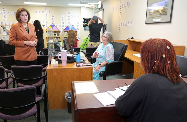 Photograph : Cortez Masto Tours Acelero Learning Center - Las Vegas Sun ...