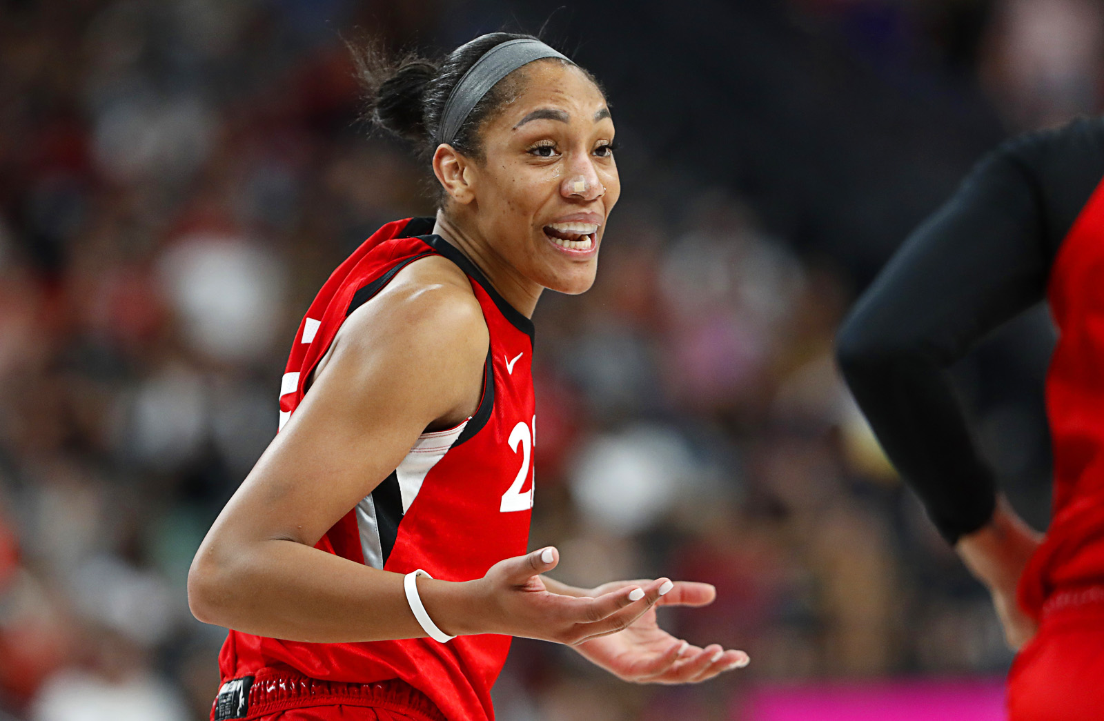 Aces Defeat Fever 88-69 at T-Mobile - Las Vegas Sun News