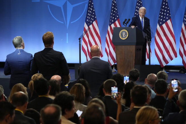 Photograph : biden - Las Vegas Sun News