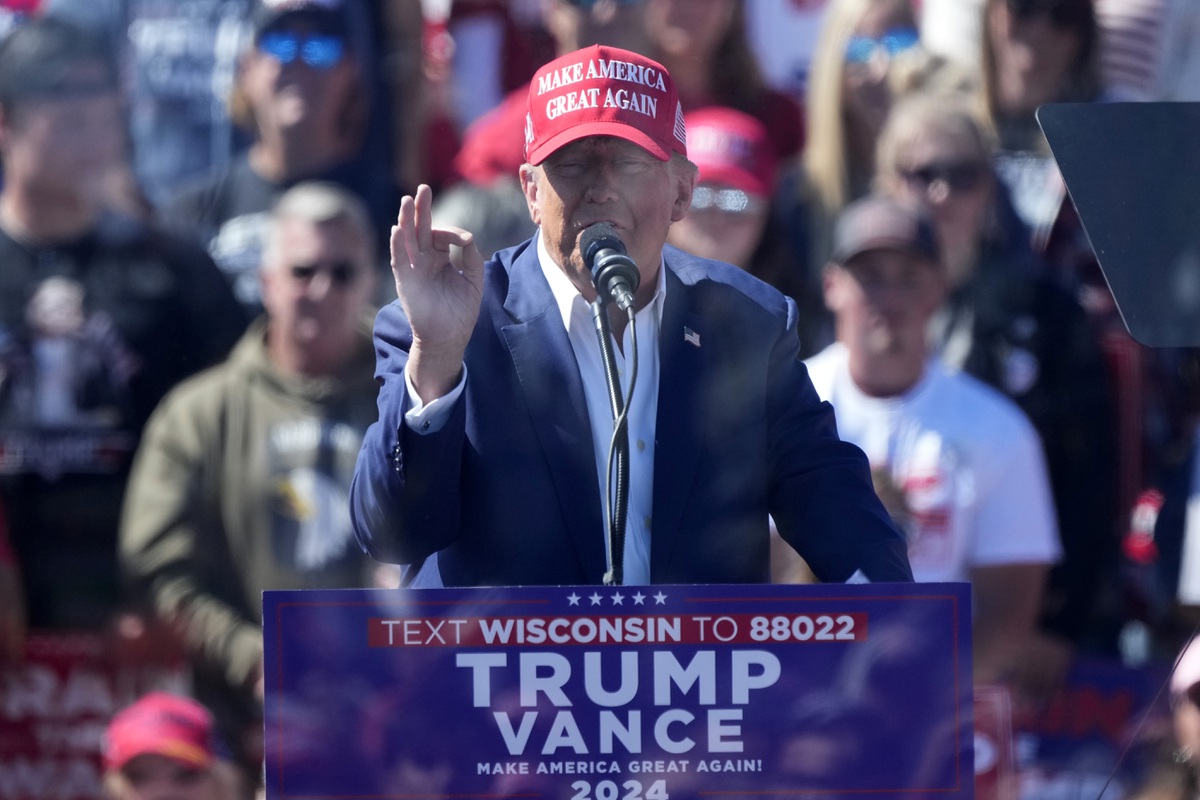 How important is Wisconsin? Trump's now visited 4 times in 8 days - Las ...