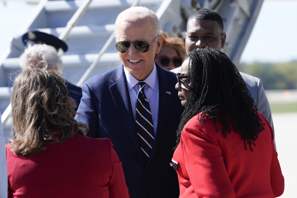 Biden makes rare dip into battleground state fray with a visit to ...