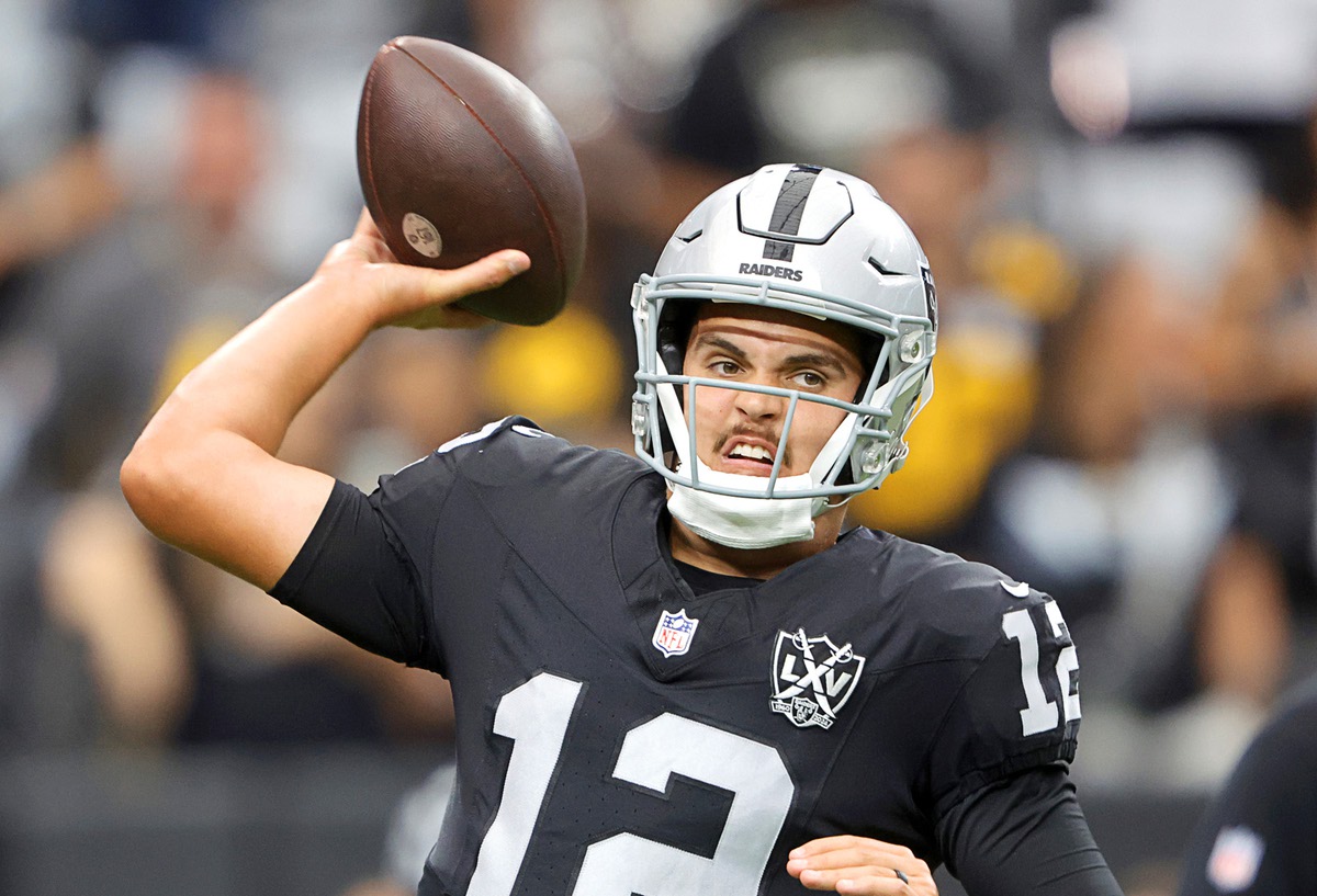 Raiders QB Aidan O'Connell back at practice, but status is undetermined ...