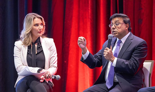 Photograph : 2024 CBER Outlook - Las Vegas Sun News