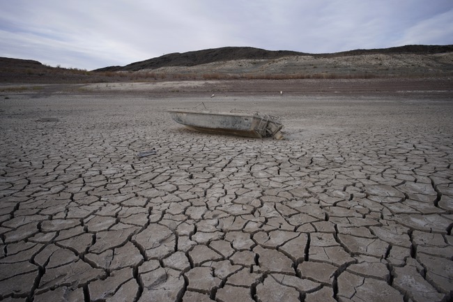 Hundreds illegally camped in Lake Mead National Recreation Area forced ...