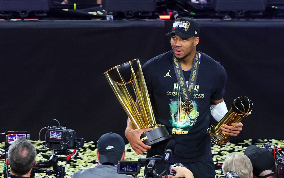 'This is legacy:' Bucks treasure lifting second-ever NBA Cup in Las ...