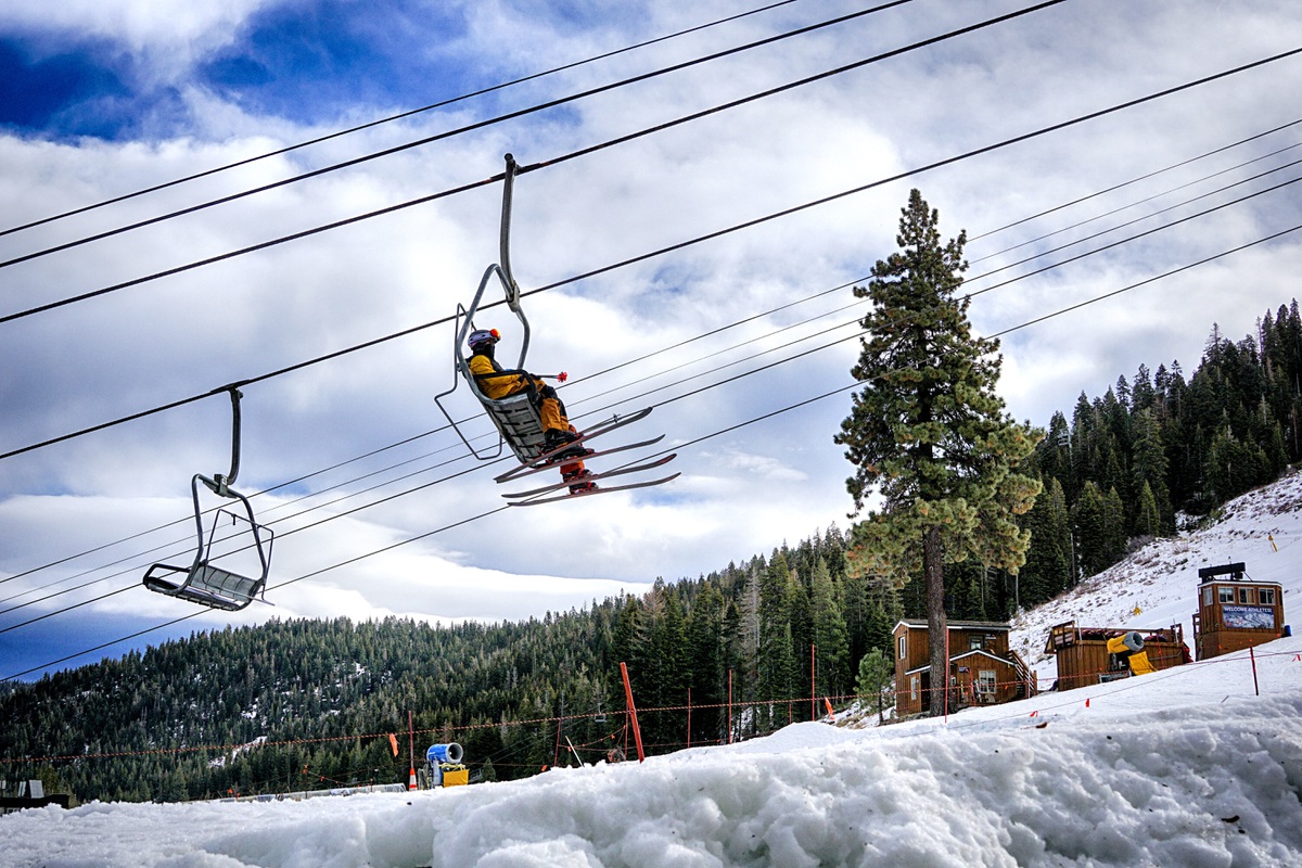 5 skiers injured in chair lift incident at Heavenly resort in Tahoe ...