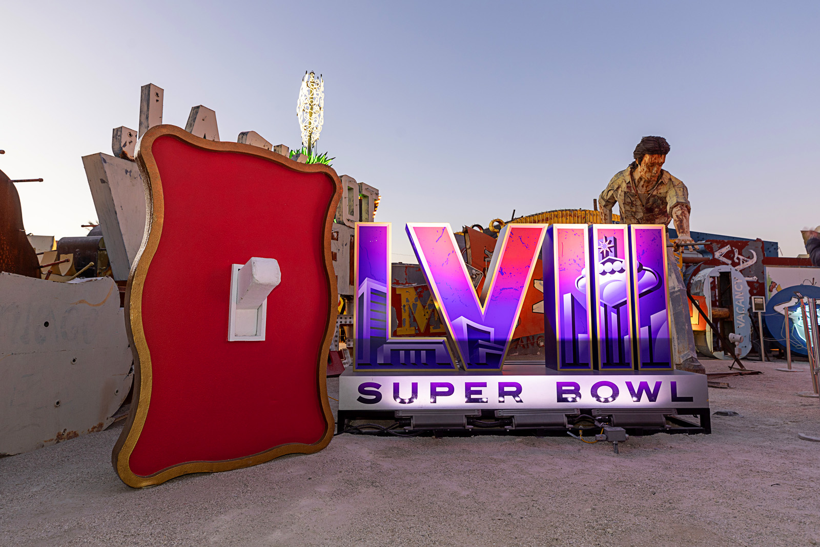 Super Bowl Sign Lighting - Las Vegas Sun News