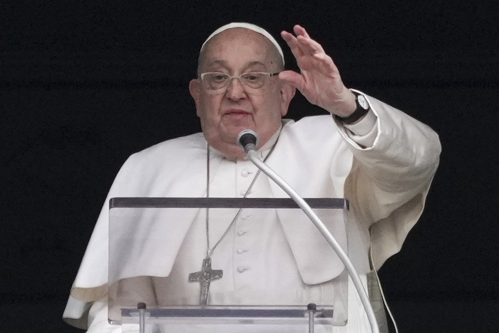 Vatican cancels more Holy Year events as pope remains hospitalized with ...
