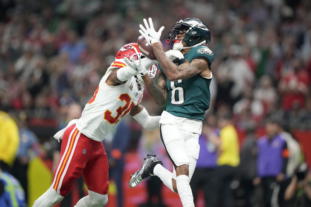 Eagles deny the Chiefs a Super Bowl three-peat with dominant defense in 40-22 rout - Las Vegas ...