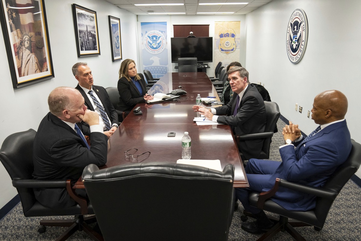 NYC mayor to allow immigration officials to operate at Rikers jail ...