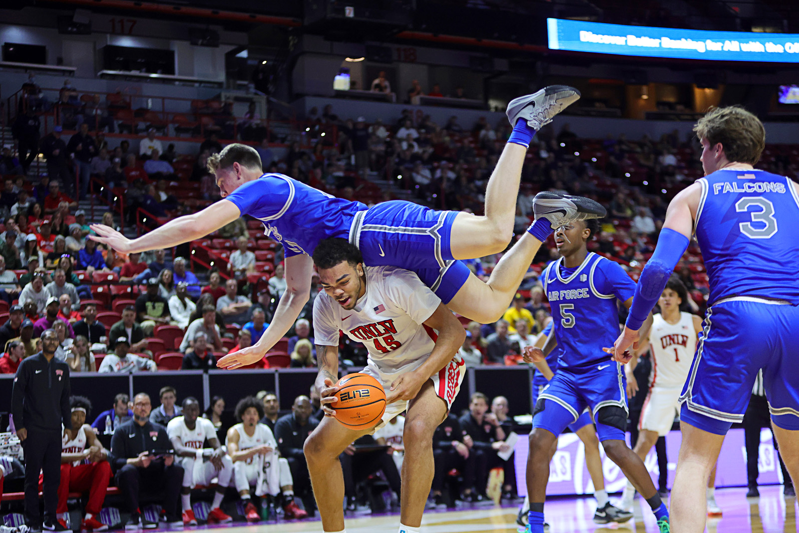 UNLV Defeats Air Force In First Round - Las Vegas Sun News