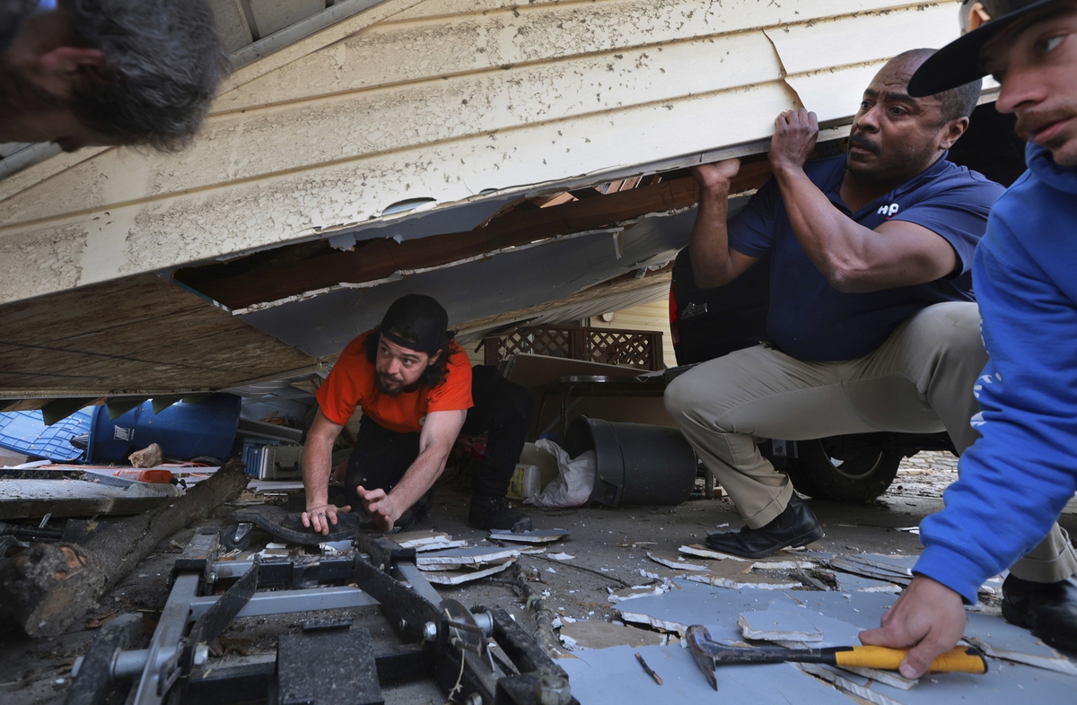 At least 26 dead in massive US storm after Kansas reports 8 fatalities ...