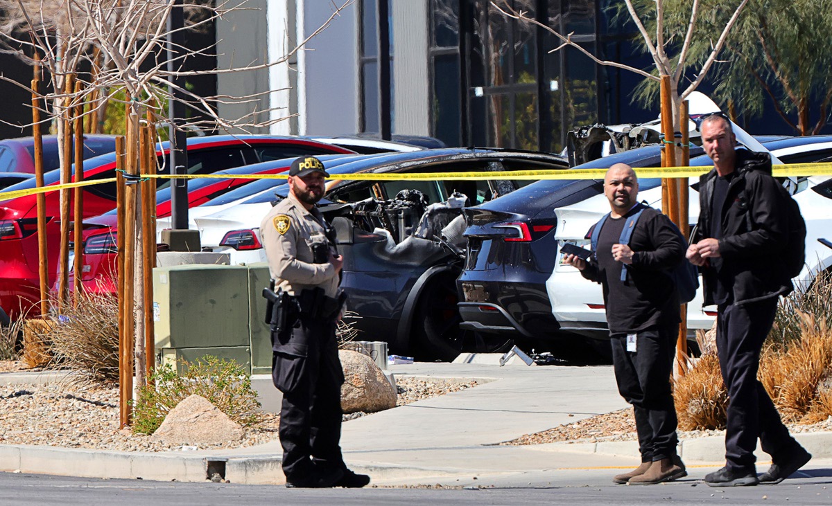 Suspects charged in Tesla arson attacks will face 'full force of law ...