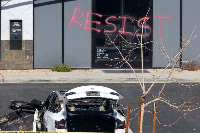 Man suspected of setting fire to Tesla vehicles in Las Vegas will ...