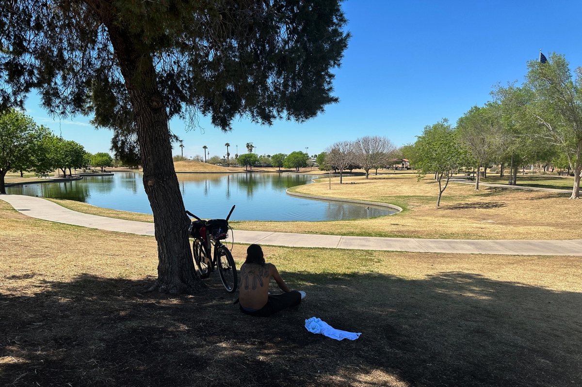 Barely into spring, Phoenix flirts with first triple-digit heat day of ...