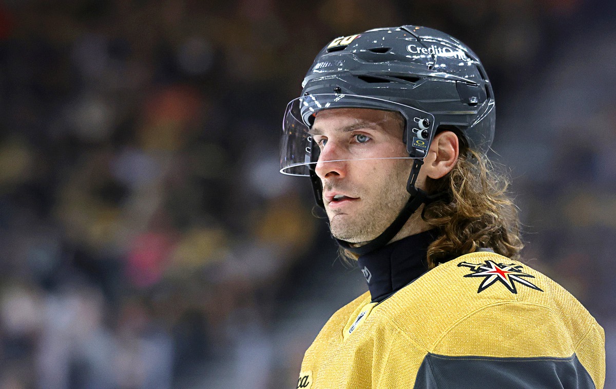 Golden Knights fall to Calgary, 5-4 - Las Vegas Sun News