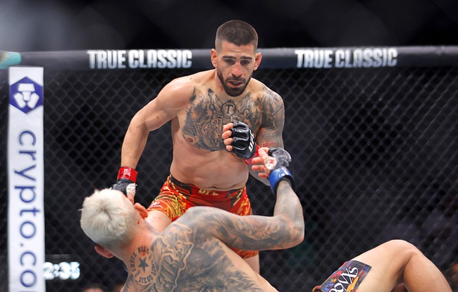 UFC 317: Ilia Topuria lives up to first-round knockout promise - Las ...