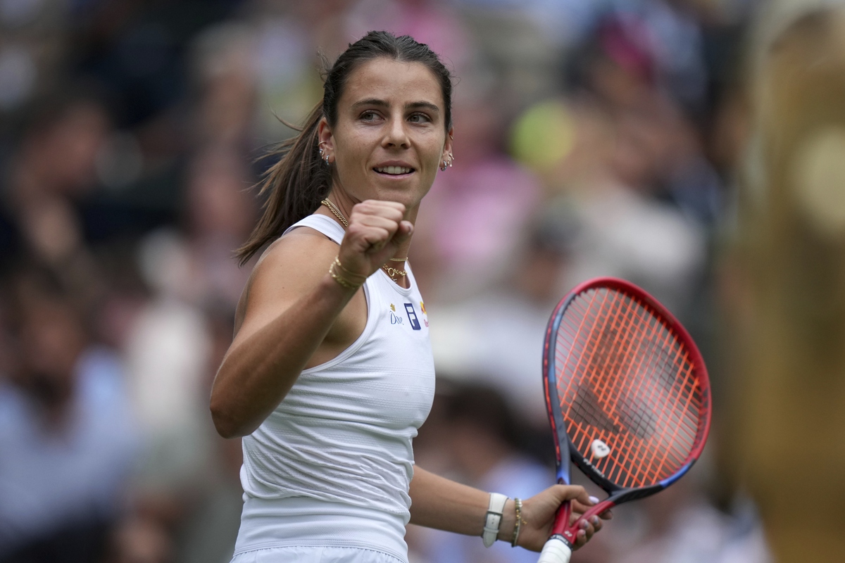 Why is Wimbledon blaming human error for a mistake by its new ...