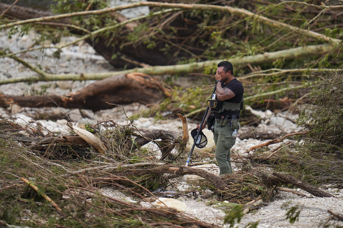 15 children are among the dead from Texas flash floods as rescuers ...