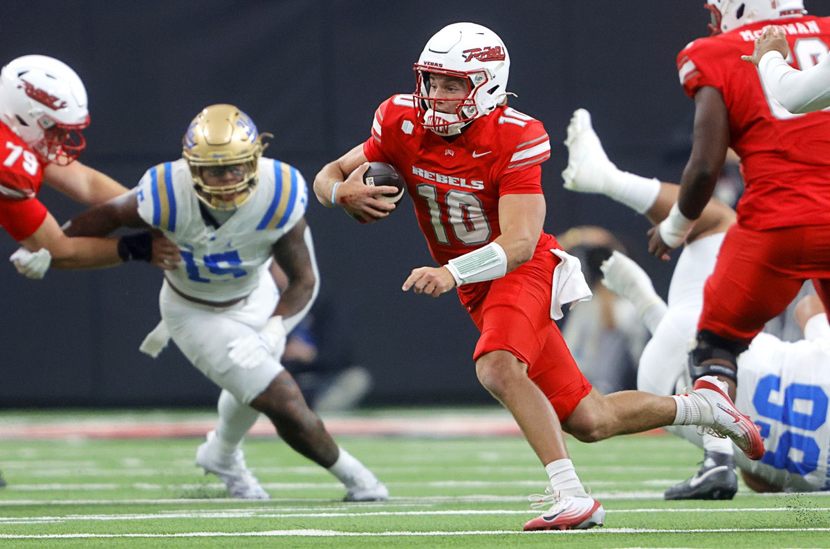 UNLV beats UCLA 30-23 for first Big Ten win in 22 years - Las Vegas Sun ...