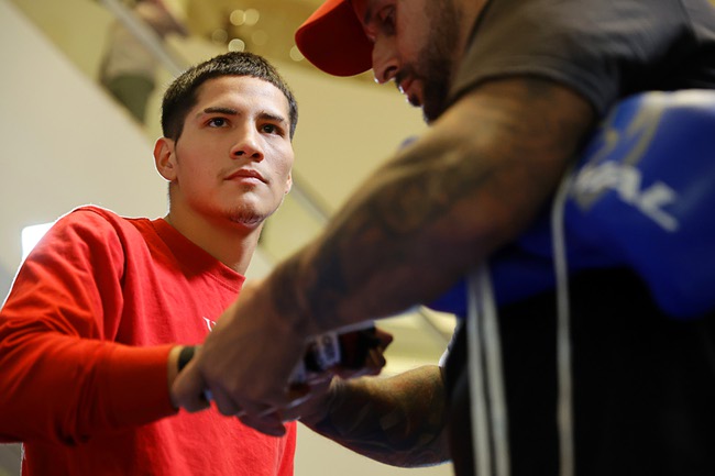 Photograph : Undercard workout at Fontainebleau - Las Vegas Sun News