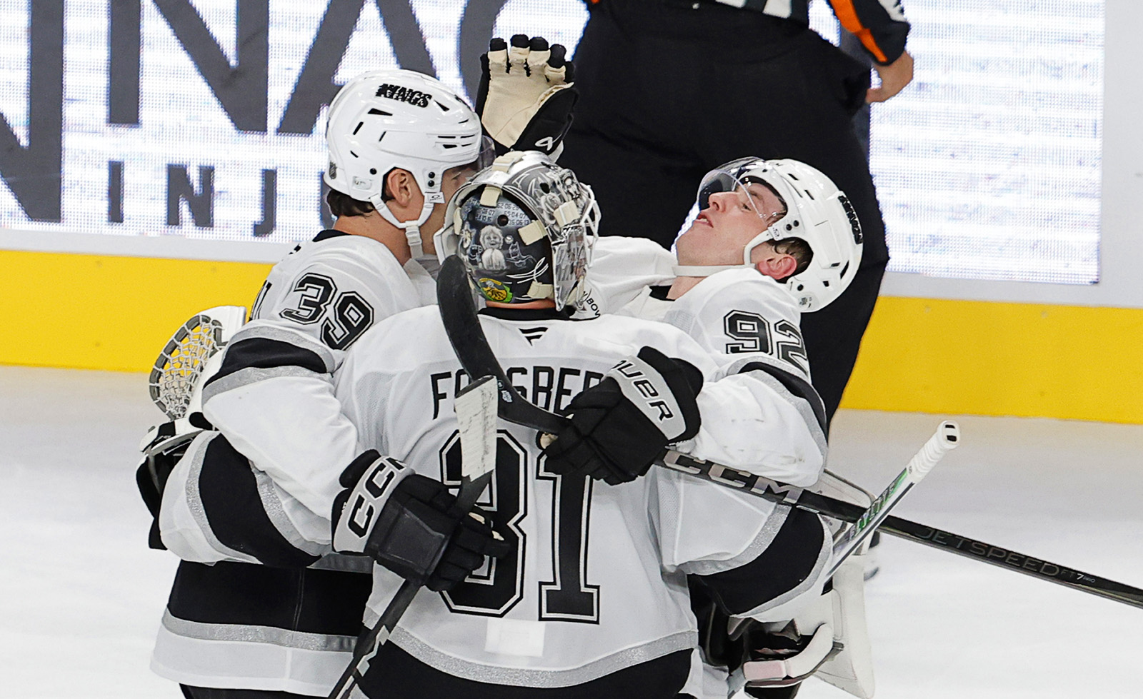 VGK Season Opener Against Kings - Las Vegas Sun News
