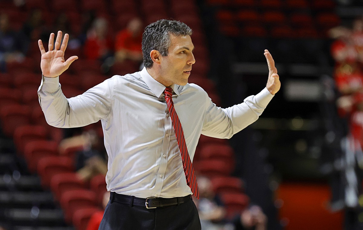 Take 5: UNLV basketball shows promise in win over St. Joseph's - Las ...