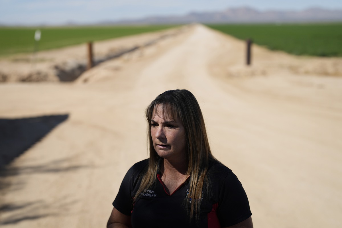 Where a Saudi company pumps desert groundwater, Arizona considers ...