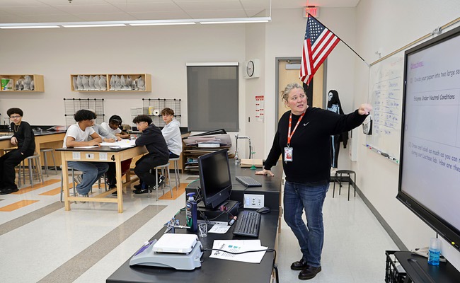 Photograph : SECTA Teacher Wins Grant - Las Vegas Sun News
