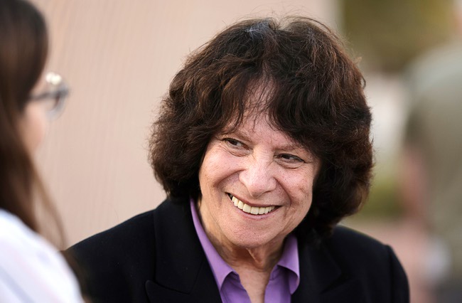 Photograph : Holocaust Remembrance Program - Las Vegas Sun News