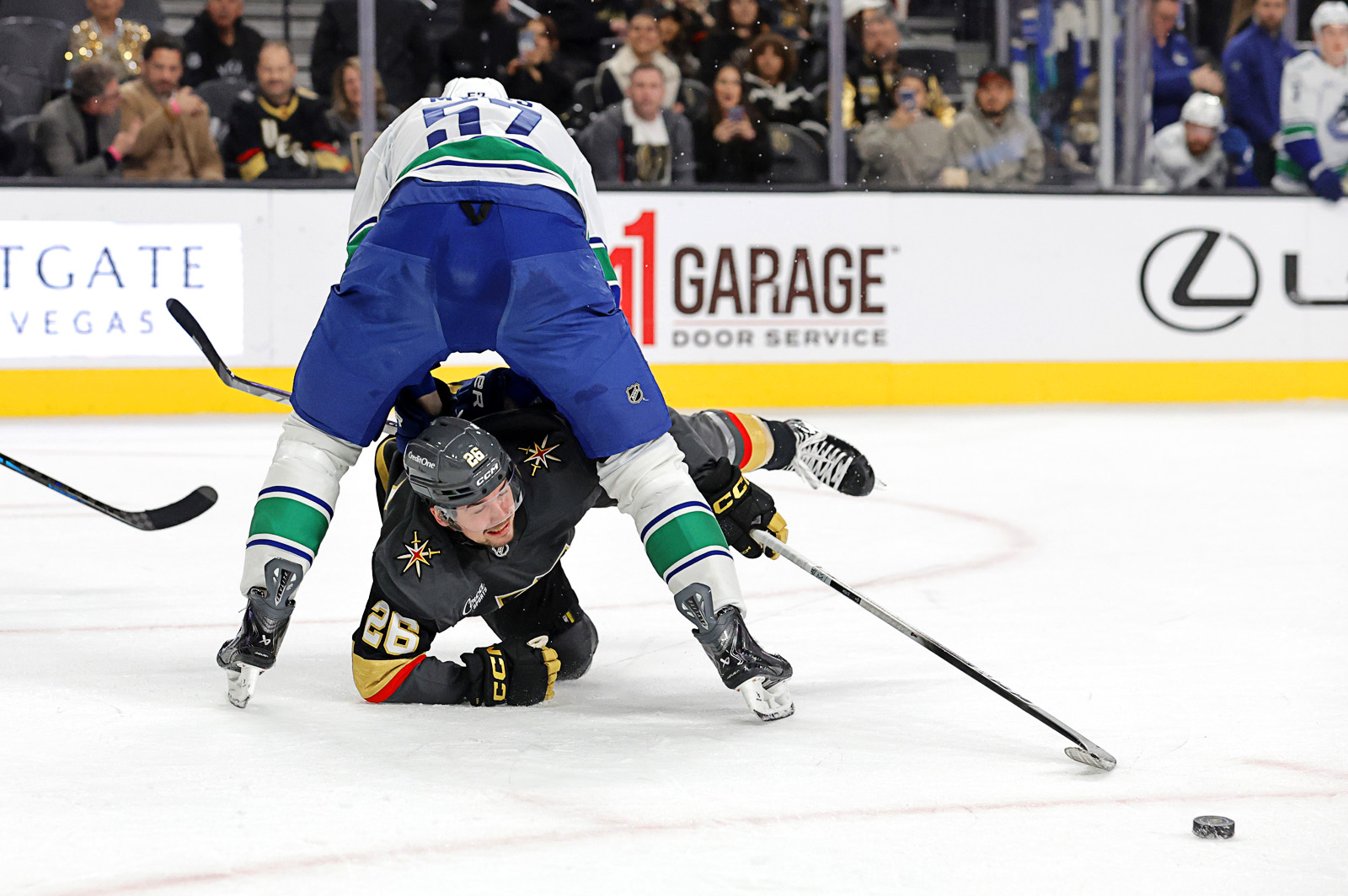 Golden Knights Defeat Cannucks 5-2 - Las Vegas Sun News