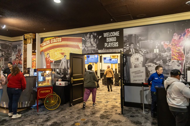 As the Strip reinvents itself, Circus Circus is reviving Las Vegas’ old ...
