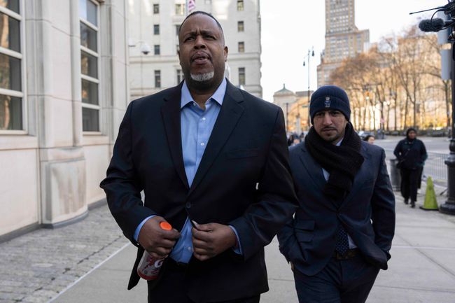 Ex-NBA star Damon Jones to plead guilty in sports-betting case, court ...