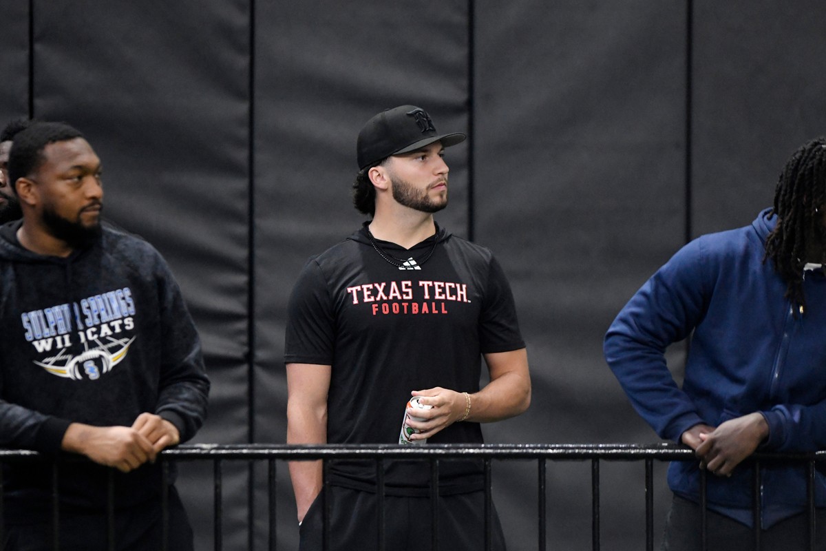 Texas Tech QB enters treatment program for a gambling addiction ...